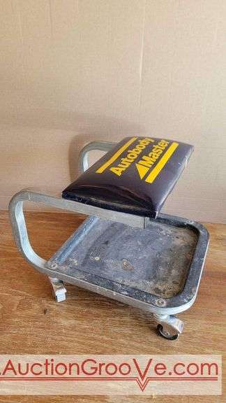 Autobody Master rolling stool with swivel casters. G - AuctionGrooVe ...