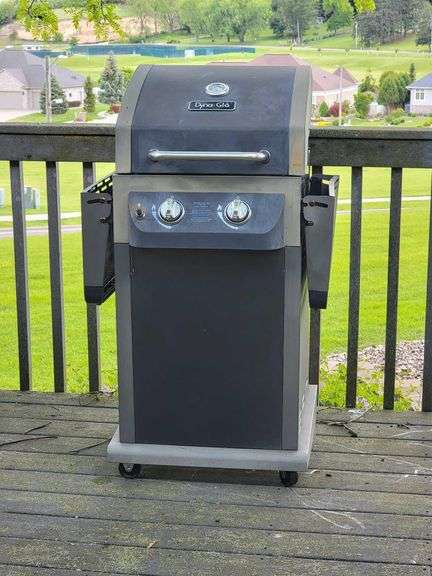 Dyna-Glo Propane Grill. 20.5 x 27.5 x 44. Each Folding arm is 13" long ...