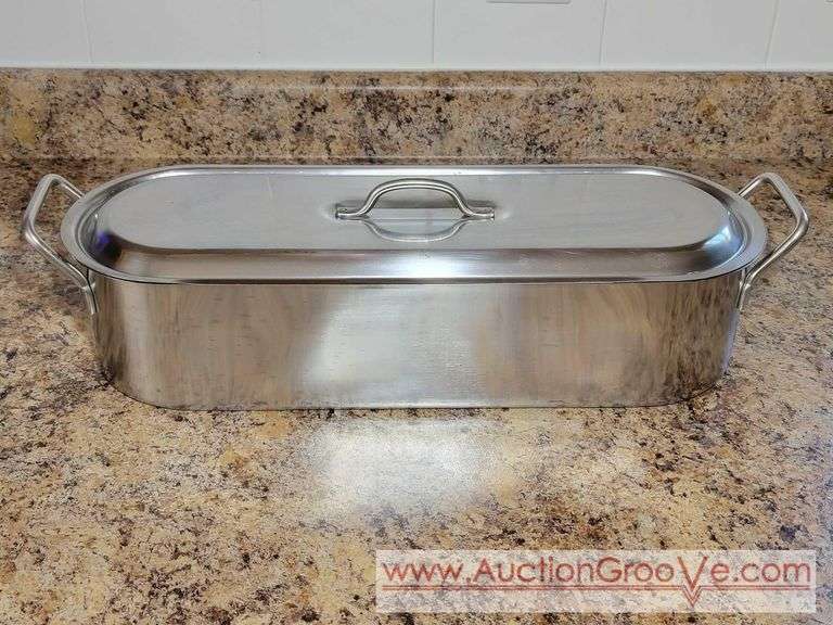 Fish Poacher. 19.5 x 6.5 x 4. K - AuctionGrooVe.com 608-792-2437
