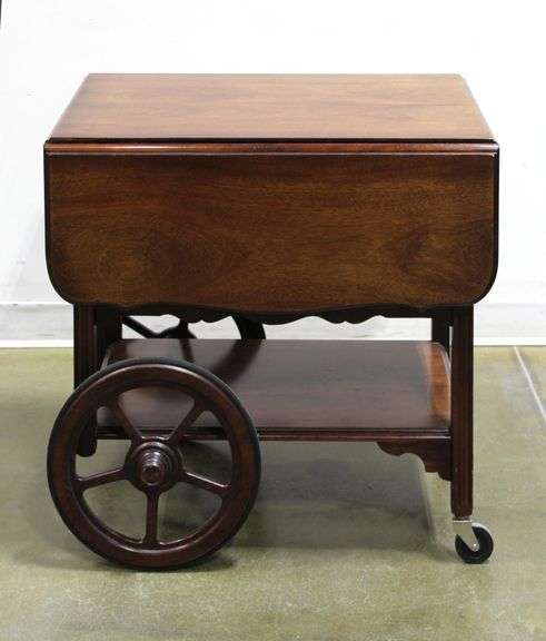 VICTORIAN TEA CART - Hodgins Halls Auction Group