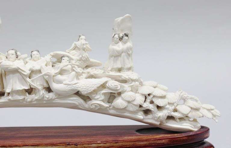 CARVED IVORY TUSK BRIDGE - Hodgins Halls Auction Group
