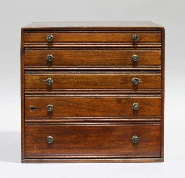 TABLETOP CHEST OF DRAWERS - Hodgins Halls Auction Group