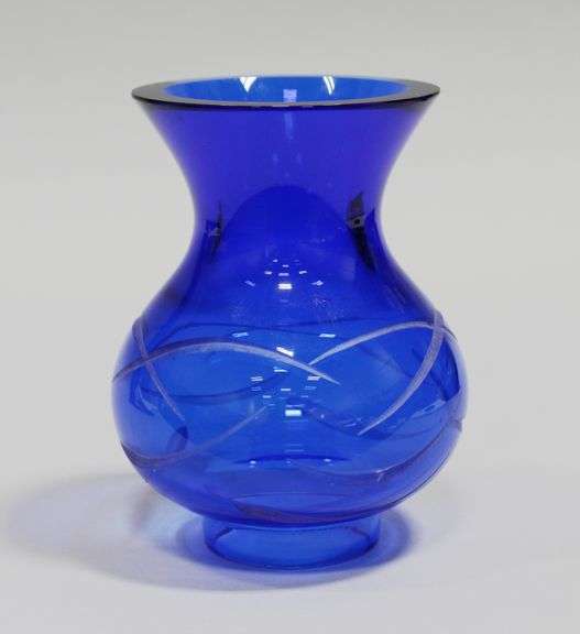 NOVA SCOTIAN CRYSTAL "BLUE HURRICANE LAMP SHADE" - Hodgins Halls ...