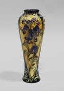 MOORCROFT POTTERY "LOVELOCK" VASE - Hodgins Halls Auction Group