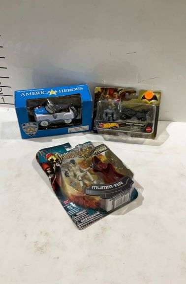 Hot wheels Batman Batmobile, ThunderCats, American heroes police ...