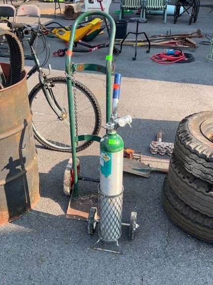 Oxygen tank with cart, handicap type, and industrial tank shop cart ...