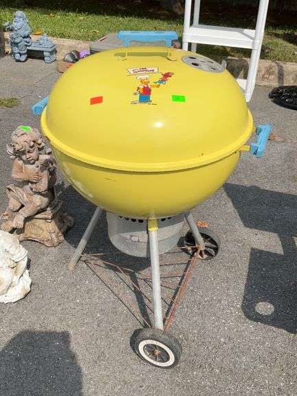 Weber Charcoal Grill, yellow Bart Simpson - Hash Auctions