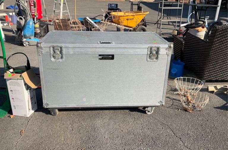 Maxline wheeled case 50”L x 26”W x 31”H - Hash Auctions