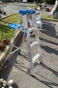 Werner 4’ladder, 250lbs capacity - Hash Auctions
