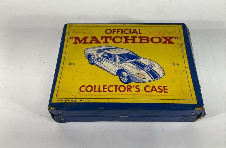 Official matchbox collector’s case full of cars - Hash Auctions