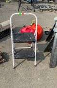 Safety 1st step ladder - Hash Auctions