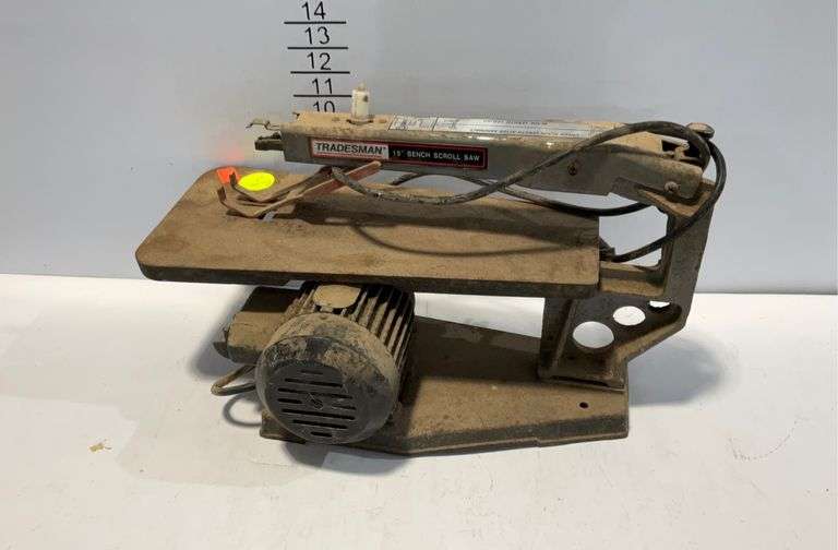 Tradesman 15” bench scroll saw, powers up - Hash Auctions