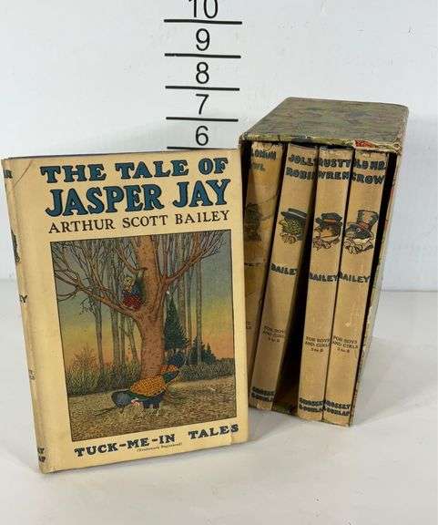 Vintage set of Bailey “ Tuck-Me-In-Tales” in slip cover. 5 books total ...