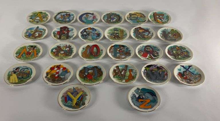 Walt Disney 3.5x3.5in alphabet plates. A thru Z - Hash Auctions