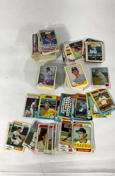 Baseball card lot. Mostly 1970’s and early 1980’s - Hash Auctions