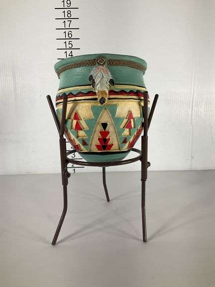 Native American canyon sky planter on stand. - Hash Auctions