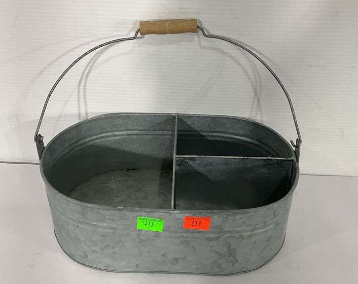 Galvanized aluminum bucket, divided sections, 14x9x5 - Hash Auctions