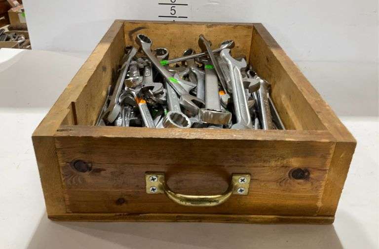 Drawer full of wrenches, mostly Craftsman - Hash Auctions