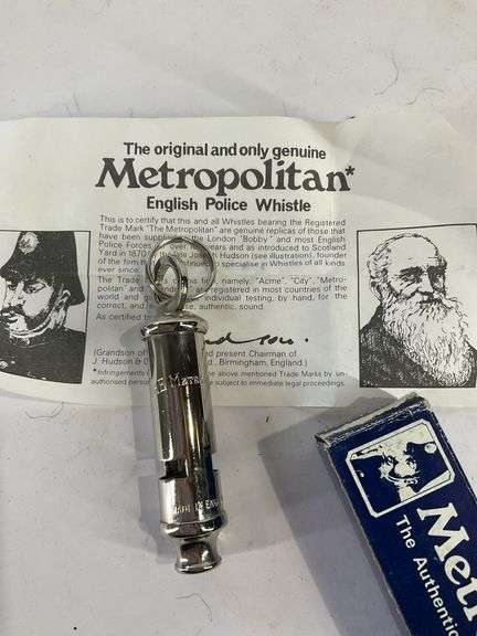 Metropolitan British police whistle - Hash Auctions