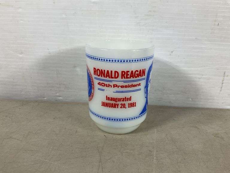 Anchor Hocking Ronald Reagan milk glass coffee mug - Hash Auctions