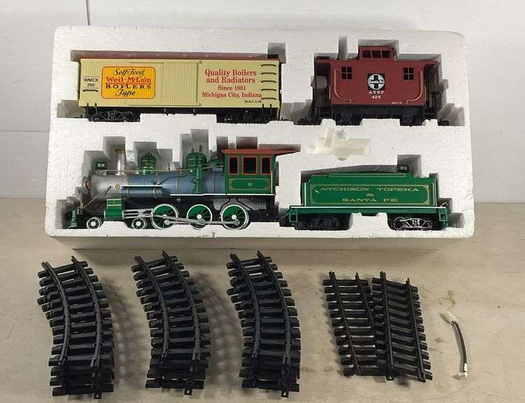Santa Fe model train set - Hash Auctions