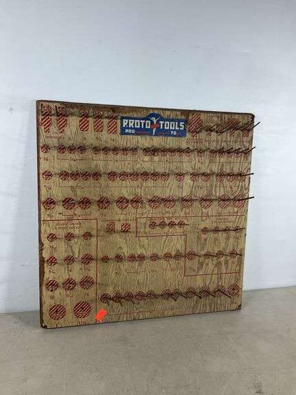 Proto Tools wall mounted socket organizer - Hash Auctions