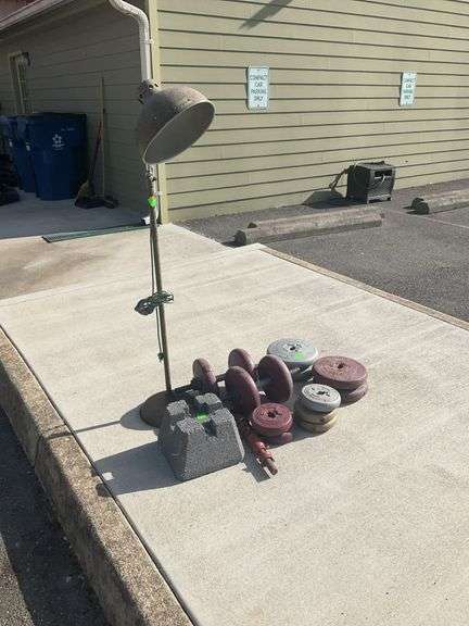 Stick lamp, poly coated weights, post deck block - Hash Auctions