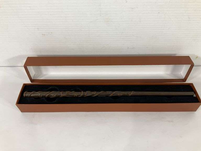 Hermione Granger’s wand, in box - Hash Auctions