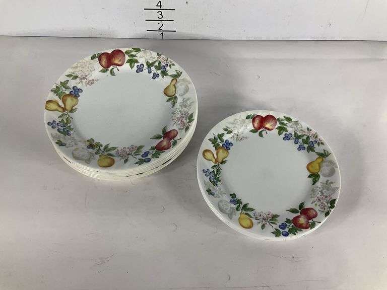 8 Corelle dinner plates and 4 Corelle salad plates “chutney fruit ...