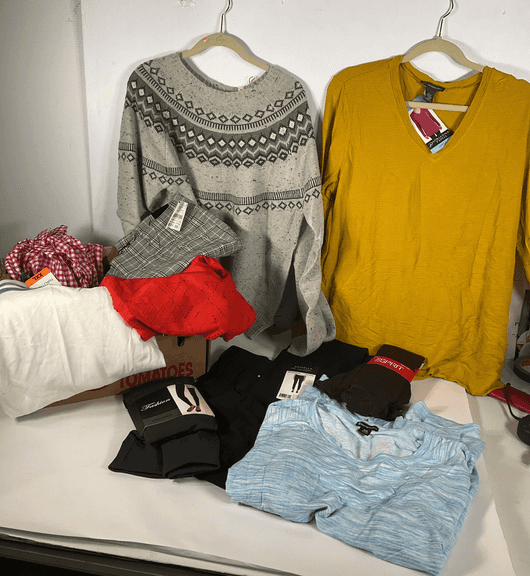 Box of women’s clothing. Size XL - 2XL. Tags attached on all items ...