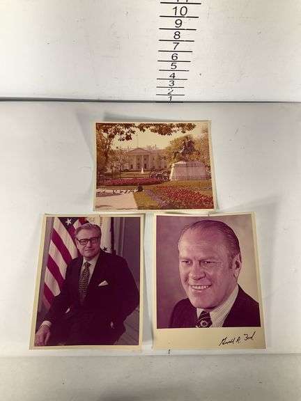 Nelson Rockefeller, The White House, and Gerald Ford photographs. The ...