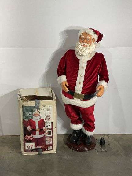 5ft animated singing Santa Claus, 5 songs, works, in box - Hash Auctions