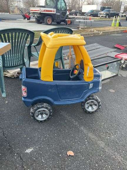 Little tikes foot powered car - Hash Auctions