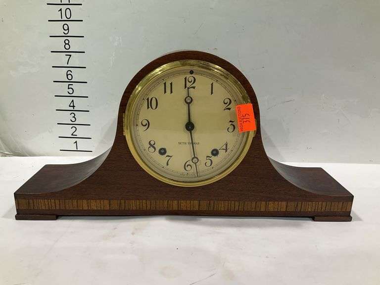 Seth Thomas mantle clock with key. - Hash Auctions