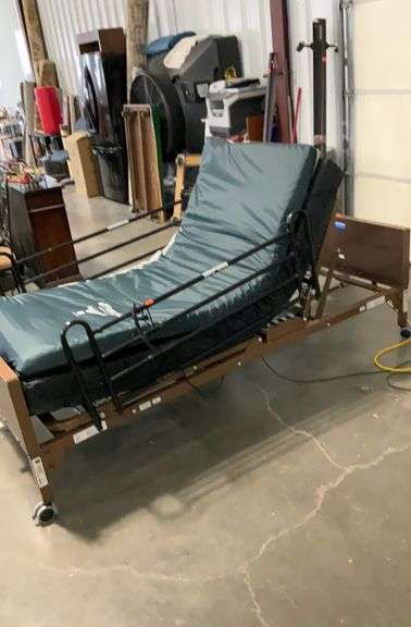 Medline Electric basic homecare medical bed Proactive mattress. Working ...