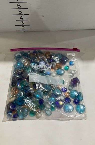 Bag of decorative stones and rocks. - Hash Auctions