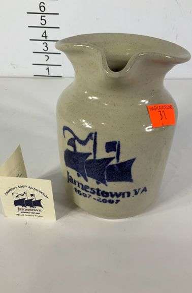 301/2000 Jamestown pottery pitcher. 400th anniversary - Hash Auctions