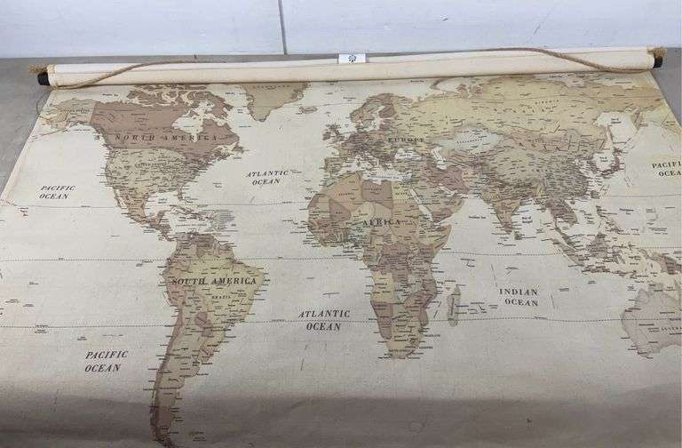Wall hanging canvas world map - Hash Auctions