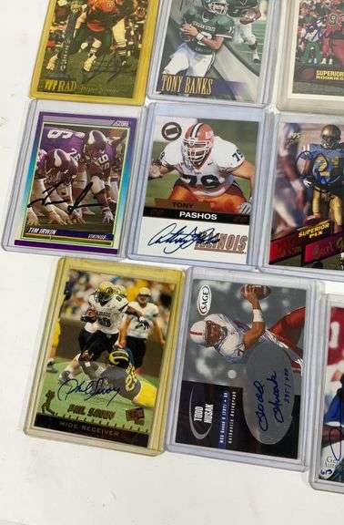 Football cards autographed lot of 19 - Hash Auctions