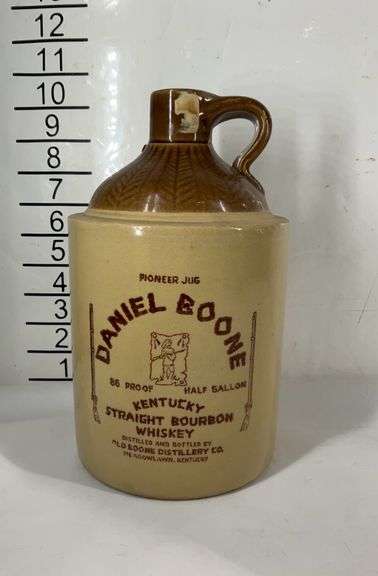 Pioneer jug Daniel Boone half gallon by old Boone distillery co - Hash ...