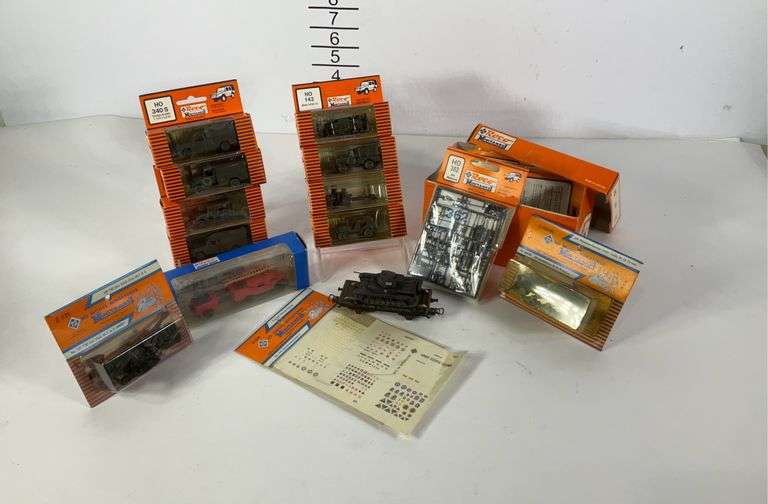 Group of Roco Minitank collectibles and accessories. - Hash Auctions