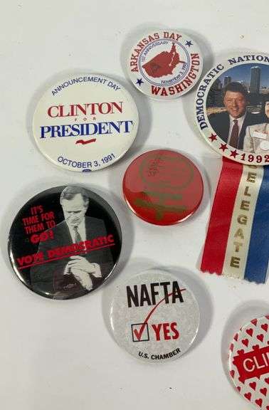 President Clinton campaign buttons. - Hash Auctions
