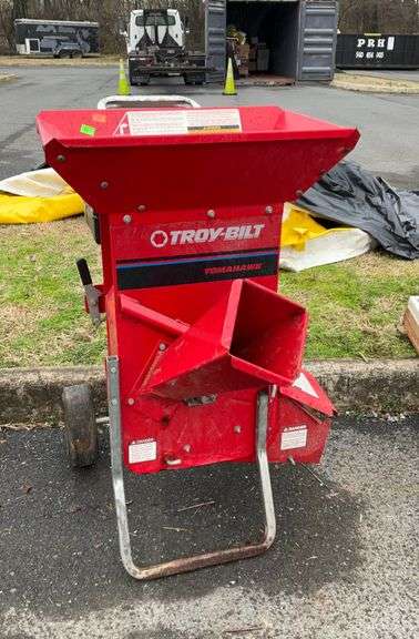 Troy-bilt to tomahawk chipper/shredder, 8HP, powered by Briggs and ...
