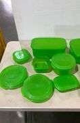 33pc Super Seal containers with lids. (One is missing it’s lid) - Hash ...