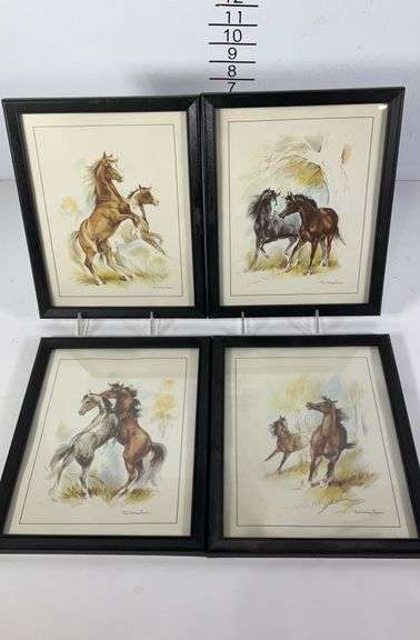 Four framed horse prints by Paul Whitney Hunter. 9 x 10 1/2 - Hash Auctions