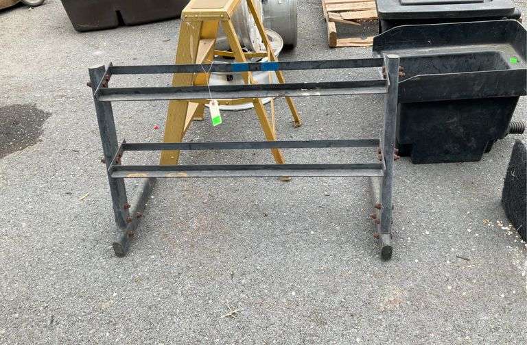 Dumbbell rack - Hash Auctions