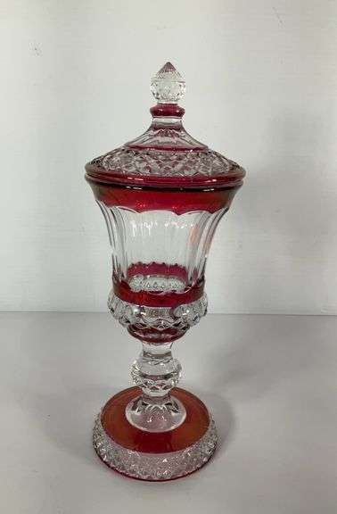 Ruby red Westmoreland lidded mantle jar. 13in tall - Hash Auctions