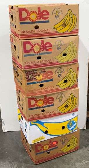 6 cardboard banana boxes - Hash Auctions