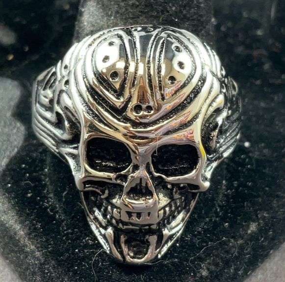 Stainless steel skull ring size 13 - Hash Auctions