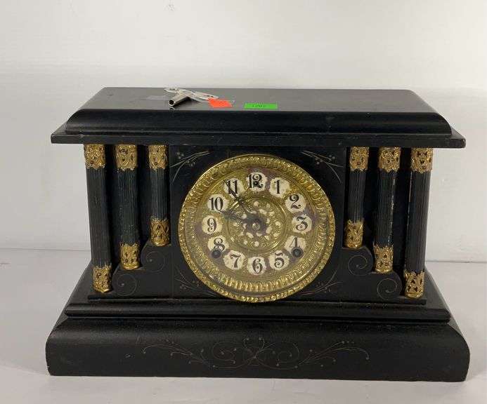 Gilbert mantle clock with key. 16x6in. - Hash Auctions
